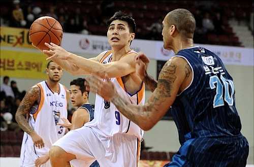 [프로농구] KT&G, KCC에 역전승 2연패 탈출